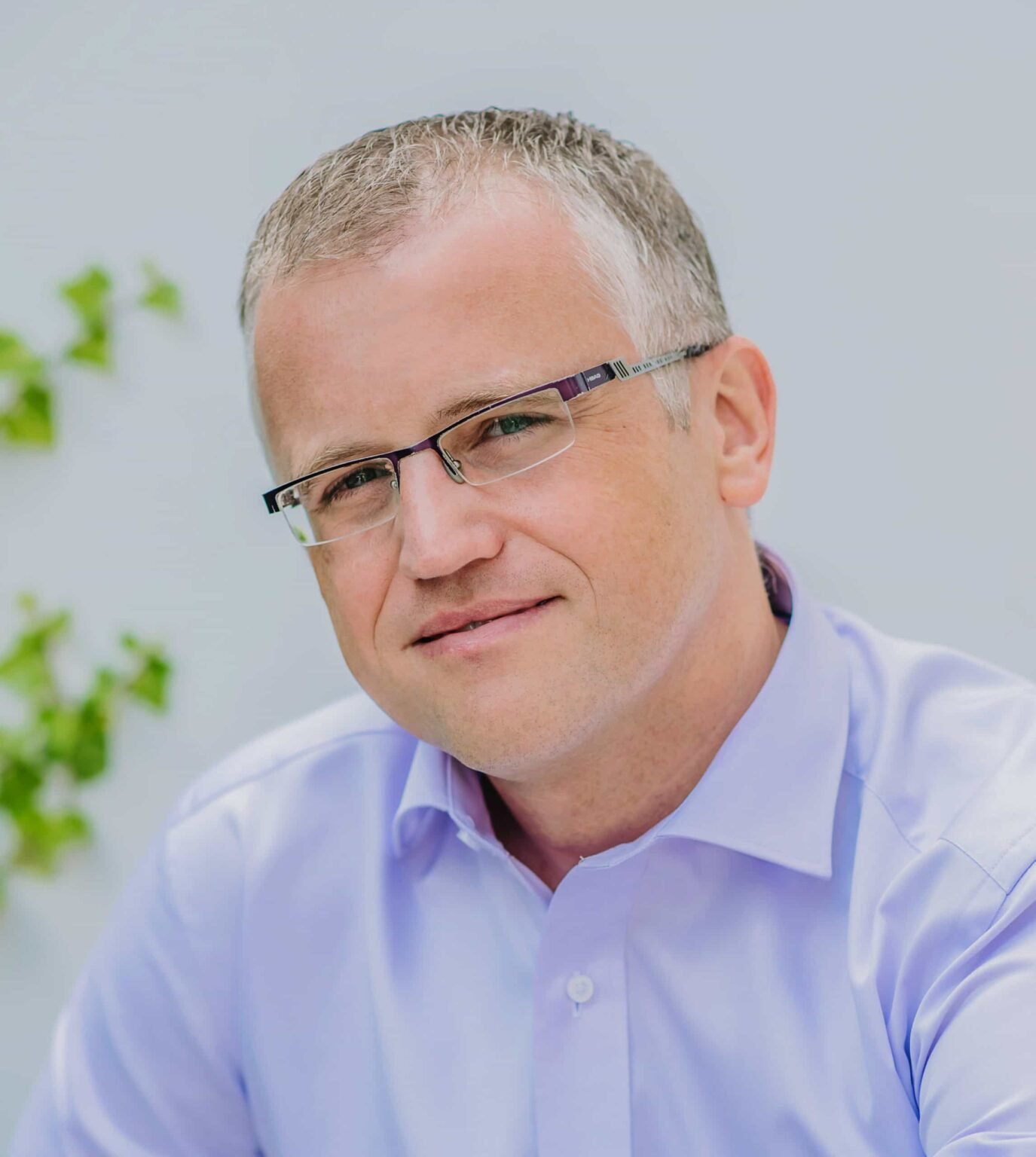 Meet us - Chose INNOVATION in a wireless world